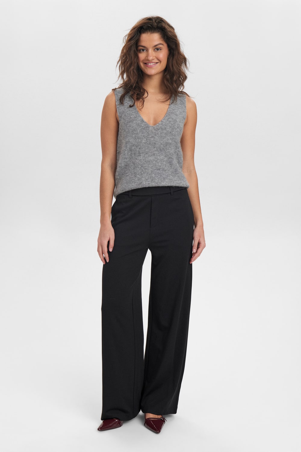 Biny Pants, Caviar – Wardrobe At The Cross