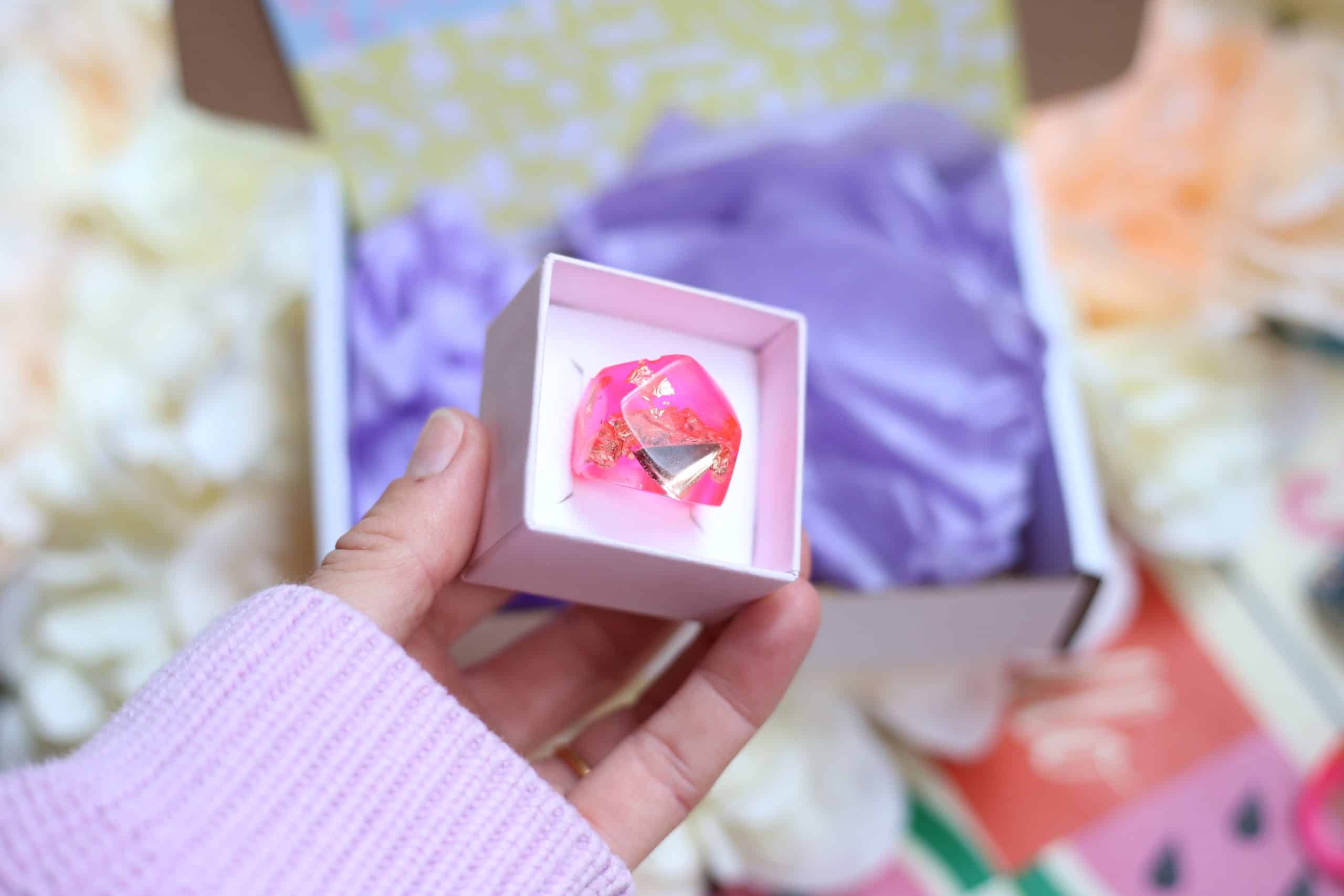Flamingo Bauble – Wardrobe At The Cross